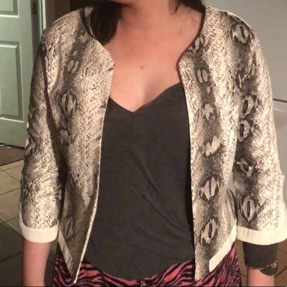 Ovi | Jackets & Coats | Classy Whitesnake Print Blazer | Poshmark
